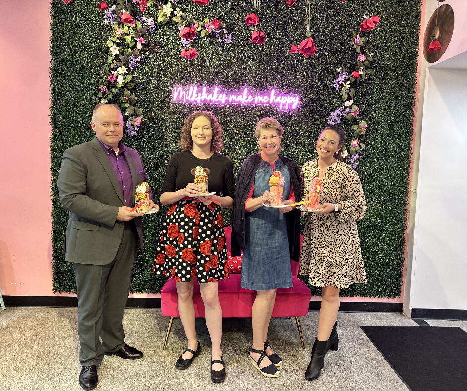 Gallery4 (1) – Milkshakes Make us Happy!