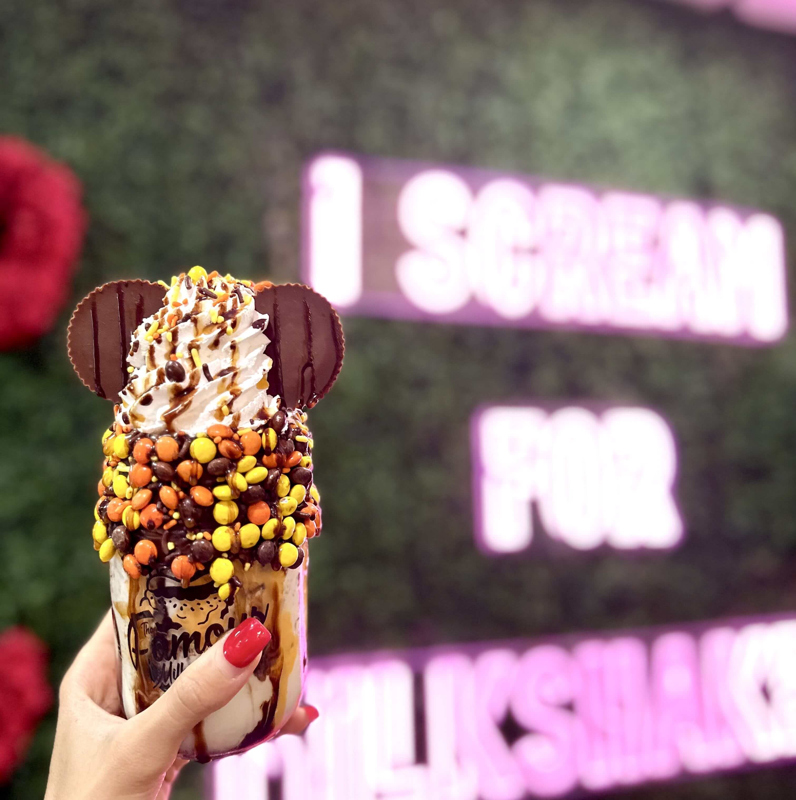 The famous milkshake bar – (11) – Milkshakes Make us Happy!